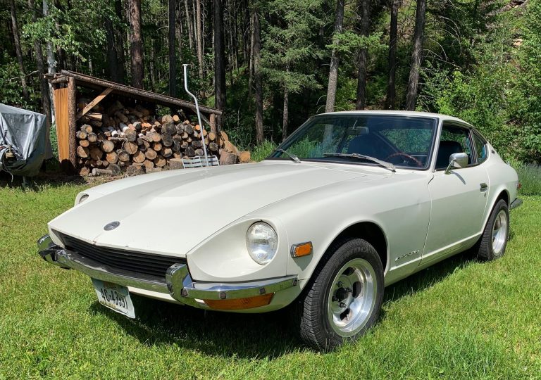 240Z Paint and Interior – ZRegistry.org