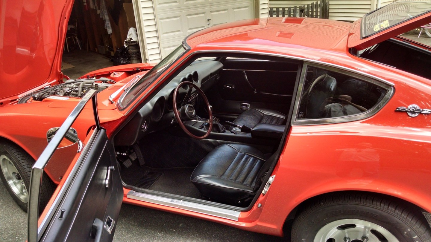 240Z Paint and Interior – ZRegistry.org