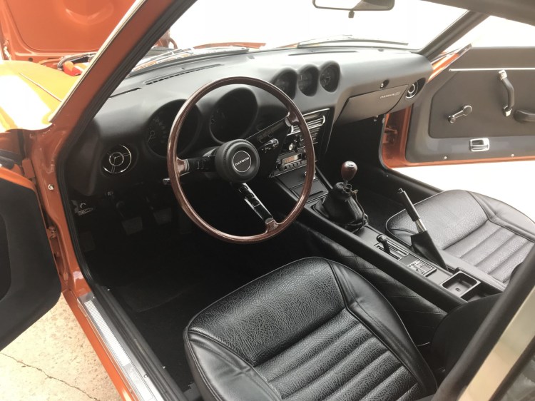 240Z Paint and Interior – ZRegistry.org