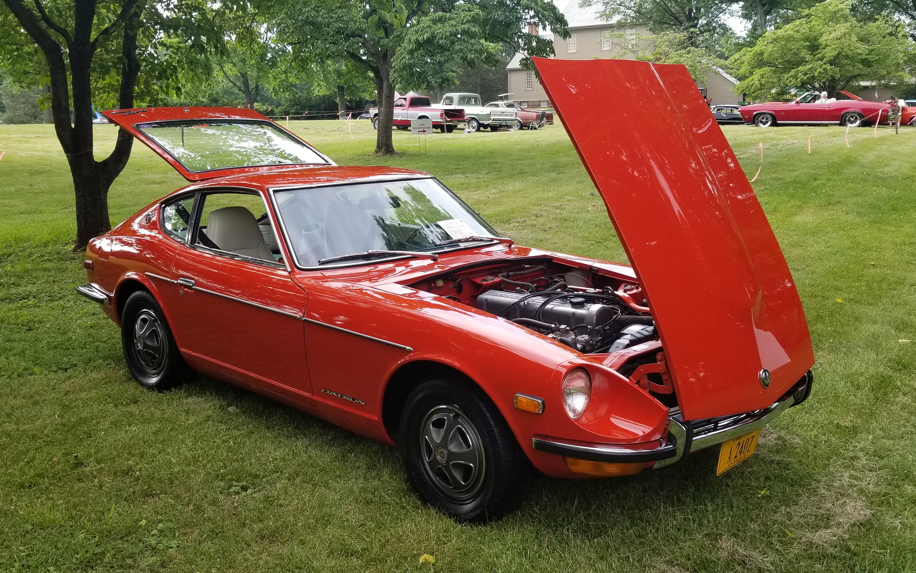 240Z Paint and Interior – ZRegistry.org